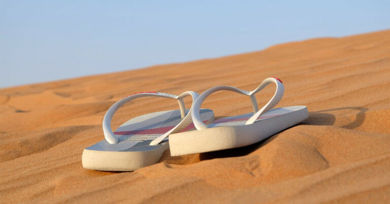 Do you have tiny holes in the skin on the soles of your feet ...